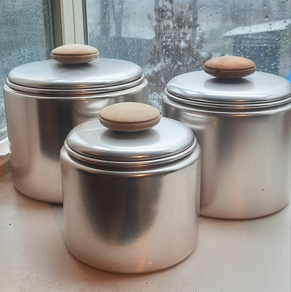 Kitchen | Vintage Mirro Aluminum Canisters Wood Handles Set Of 3 Rose ...